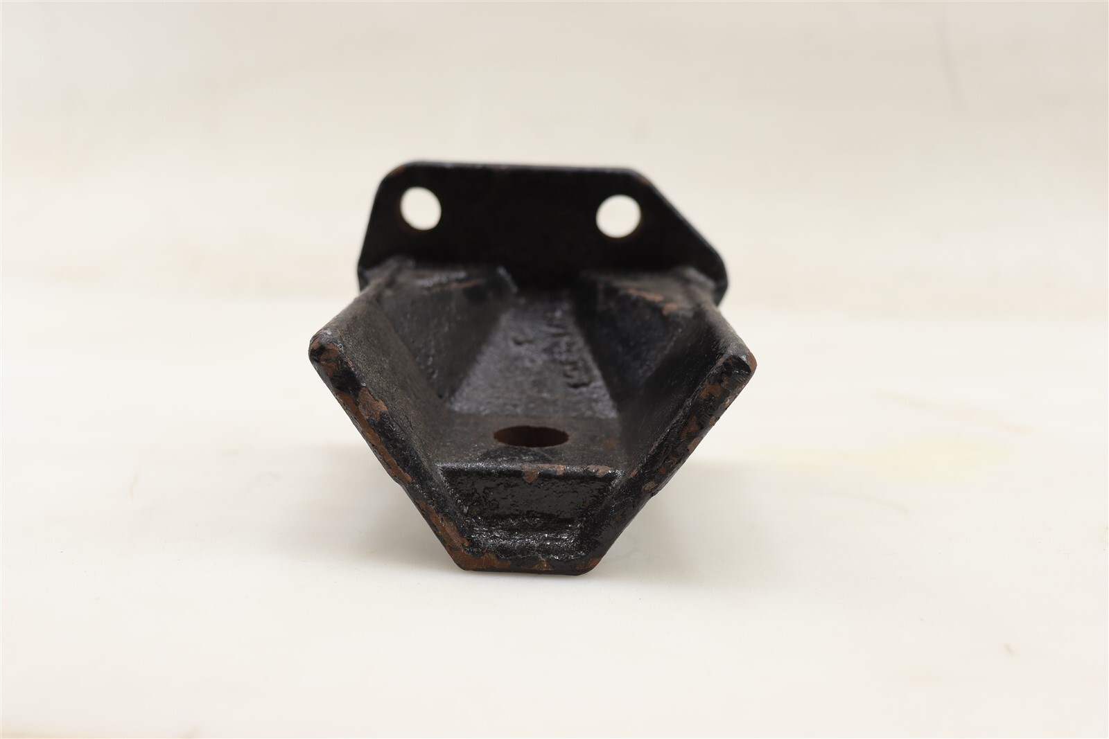 NEW OEM Ford Engine Support Front Bracket 4C4Z-6028-BA Ford F-650 F-750 ...