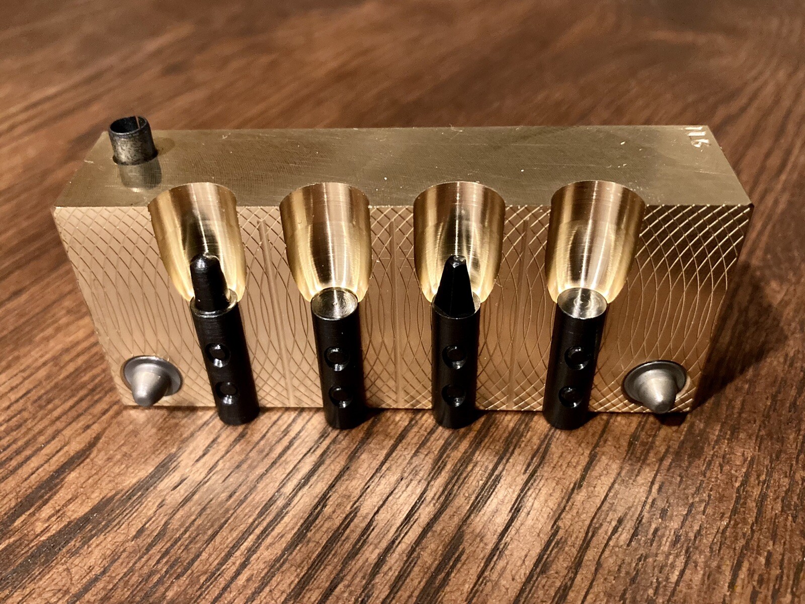 MP Hollow Point Bullet Mold - 10 mm / 40 S&W - 402-160 - No Lube- 4 ...