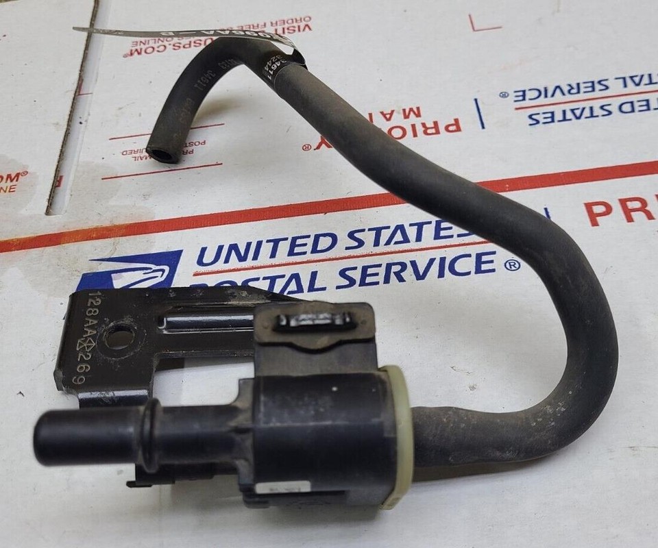OEM 2013-2018 RAM VAPOR CANISTER PURGE CONTROL VALVE W HOSE & BRACKET ...