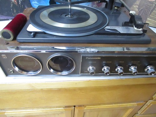 VINTAGE PANASONIC SD-215 STEREO RECORD PLAYER AM/FM MODEL 60 WITH TOP ...