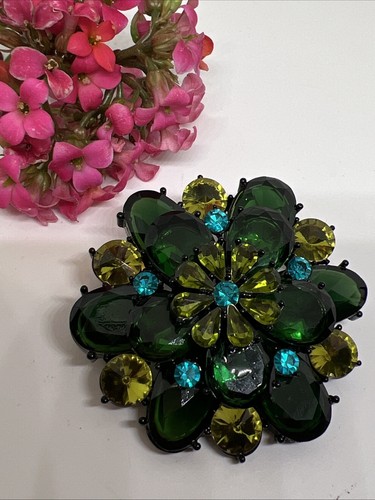 Vintage Green and Blue Plastic 3D Flower Pin Brooch 2.5" Round Unsigned ...