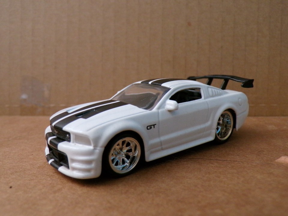 *2006 Ford Mustang GT*...LOPRO...JADA...LOOSE-NO PACKAGING | eBay