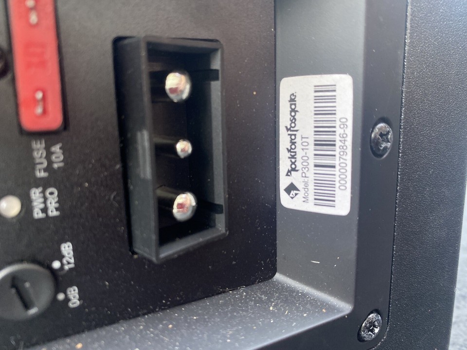 Rockford Fosgate Punch P300-10 Powered Subwoofer Car Audio Complete ...