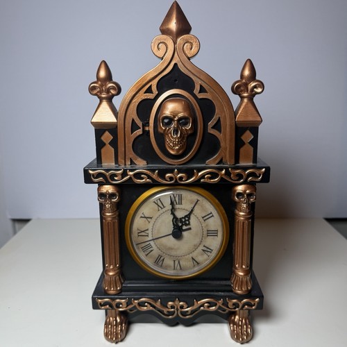 Tekky Animated Skull Clock w/ Raven & Skull, Motion, Lights, Sound ...
