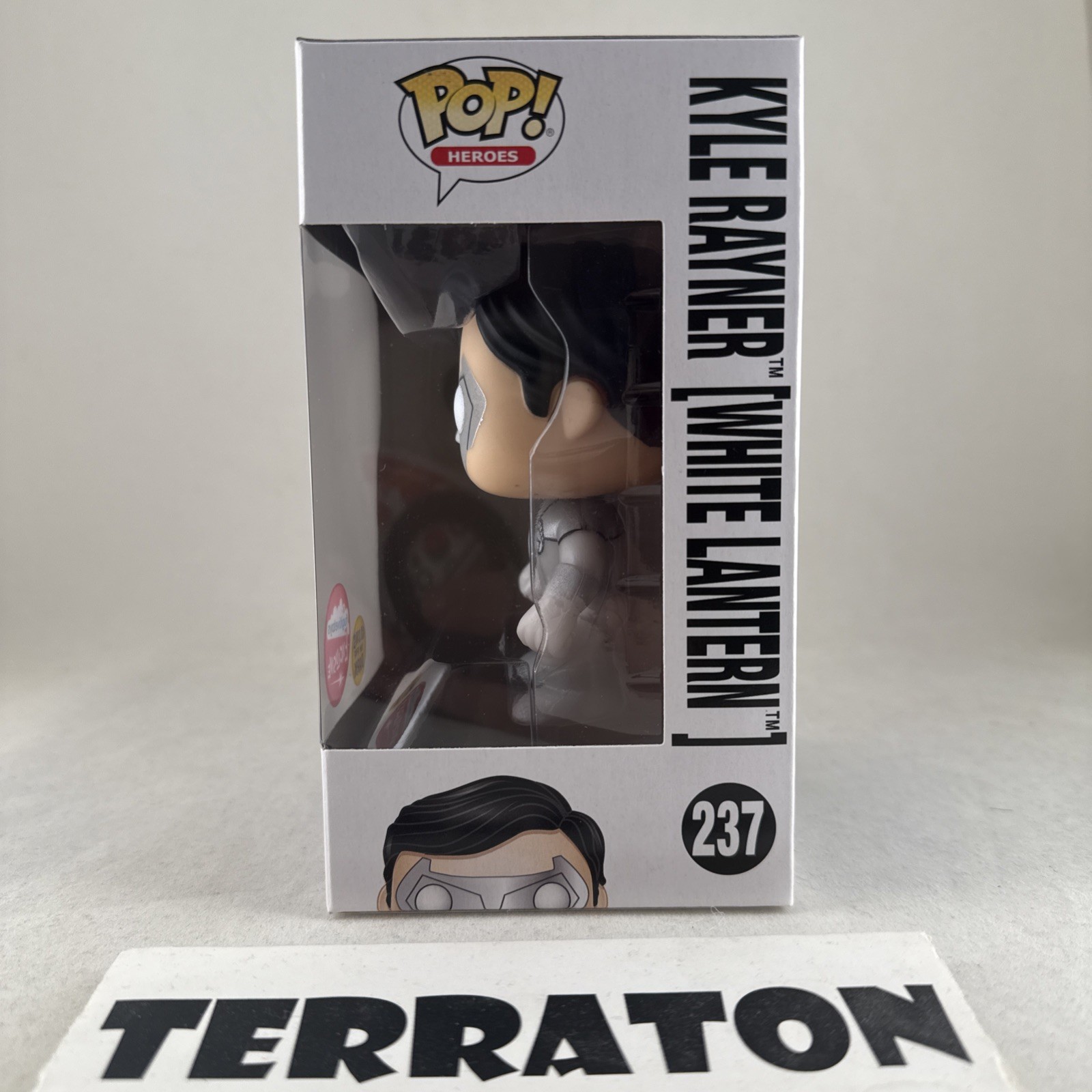 Funko Pop! Vinyl: DC Universe - Kyle Rayner (White Lantern) (Glow ...