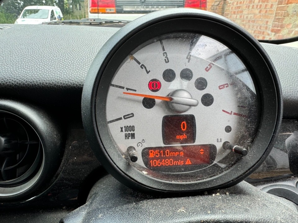 MINI CLUBMAN COOPER D 2011 - 61 PLATE | eBay UK