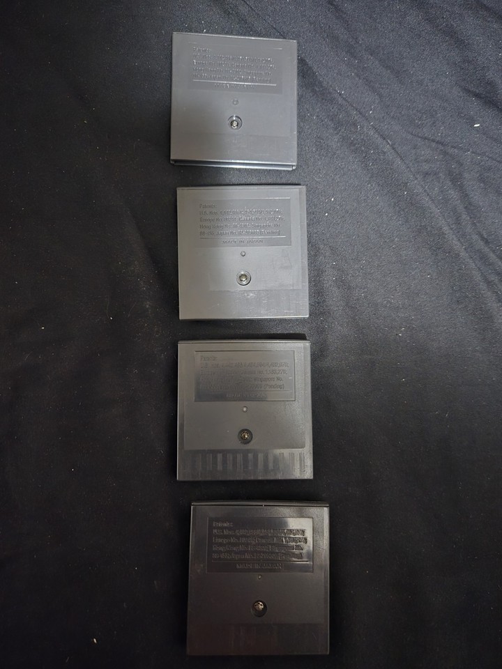 Sega Game Gear Console Lot with 8 Games, AC Adapter, Travel Bag READ ...