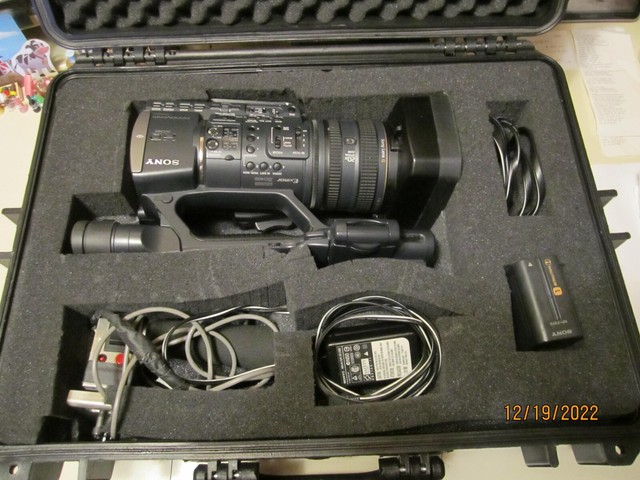 Sony HDR-AX2000E High Definition Flash Media, AVCHD Camcorder for sale ...