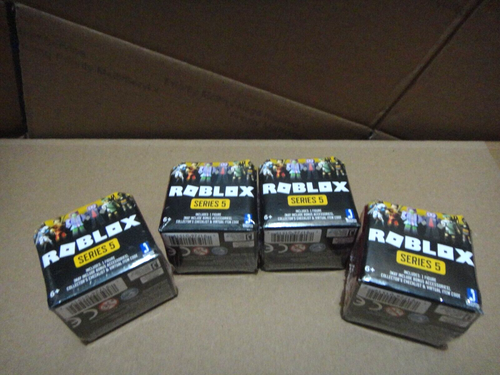 4X-Roblox Jazwares Series 5 RED Blind Box Mystery Cube New seal ...