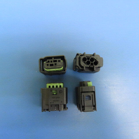 AMP 1-967640-1 Qty of 15 per Lot combination line connector, 4 contact ...