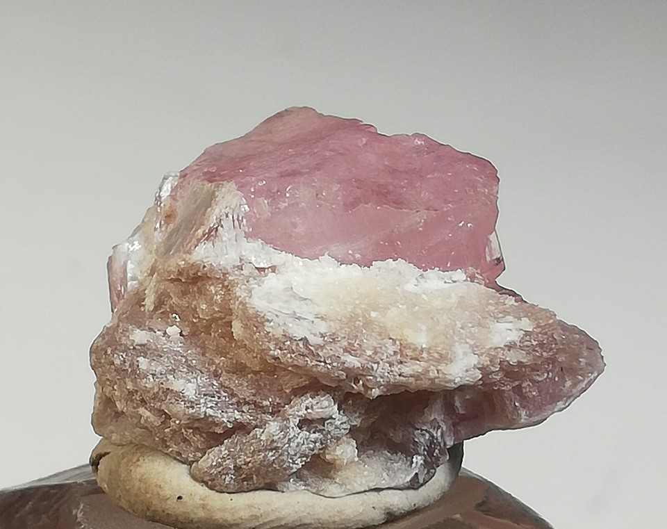 28 CARATS TOURMALINE AND FELDSPAR AFGHANISTAN (DF-38), | eBay