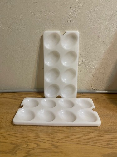 EUC (2) TUPPERWARE DEVILED EGG KEEPER CARRIER WHITE REPLACEMENT TRAYS ...
