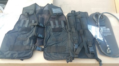 New Camelbak 4.0 CBRN Police UKSF Black Vest Hydration Kit Respirator ...