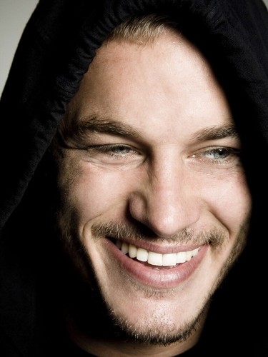 V8344 Travis Fimmel Awesome Sexy Smile Portrait Photo Actor WALL POSTER ...