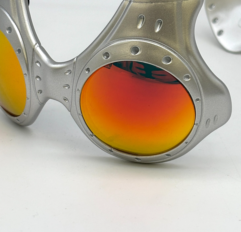 RARE Y2K Oakley Over The Top Silver & Amber Lenses, Travis Scott, Near ...