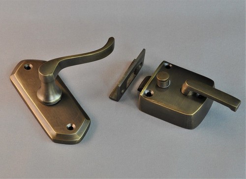 FLY SCREEN DOOR LATCH-SIX finishes-locking solid brass-VINTAGE-lock ...