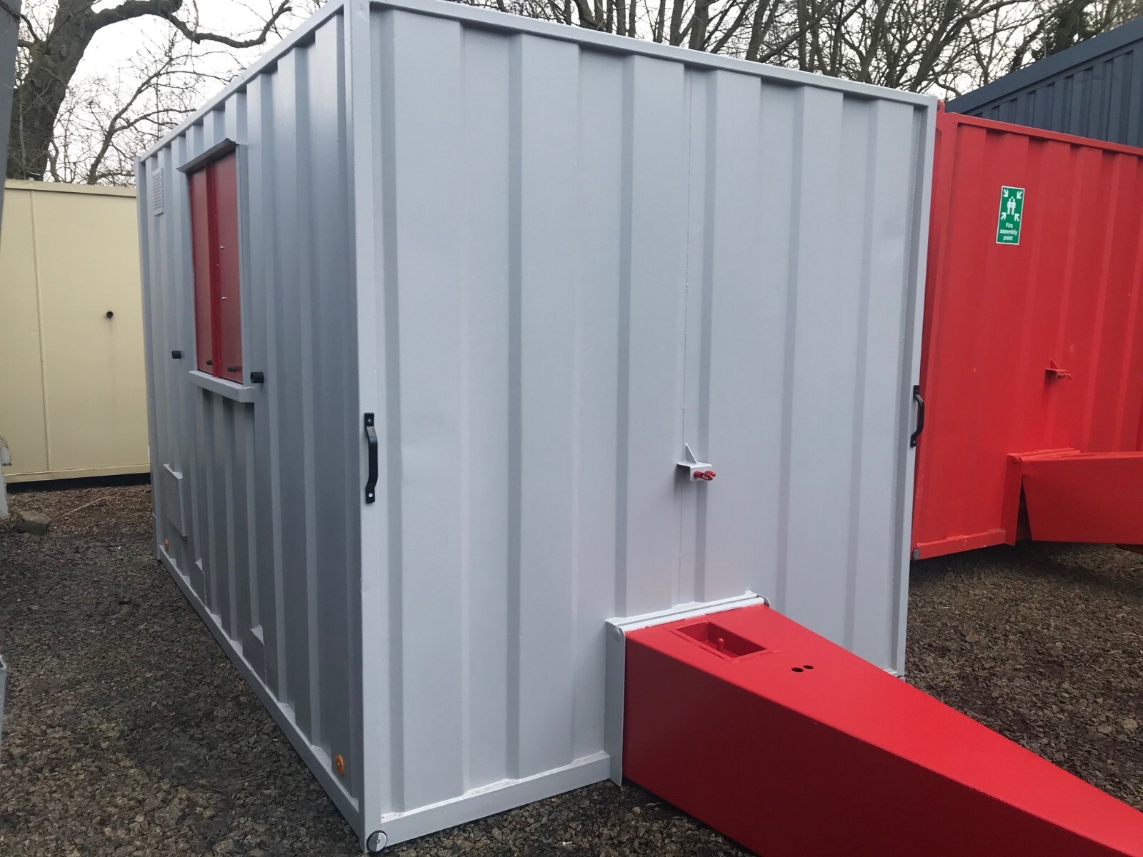 12ft Groundhog Mobile Welfare Unit -- Complete with 6kva generator ...