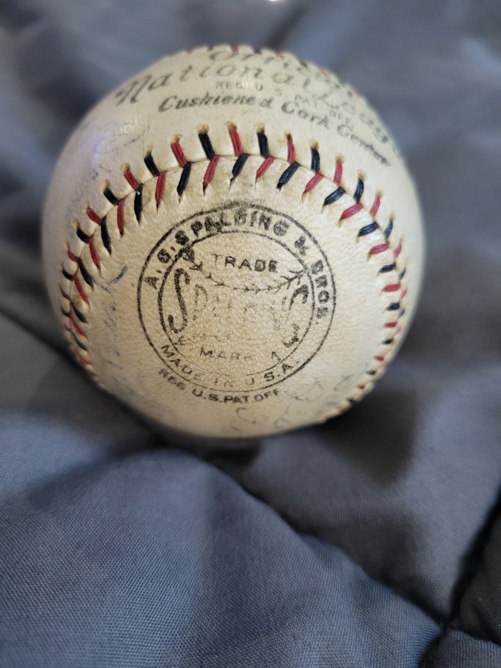 1927 Spaulding Baseball signed by the 1927 Chicago Cubs including Hack ...
