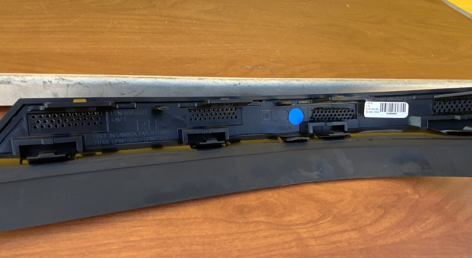 New OEM GMC Passenger Side Front Bumper Outer Filler 84052265 | eBay