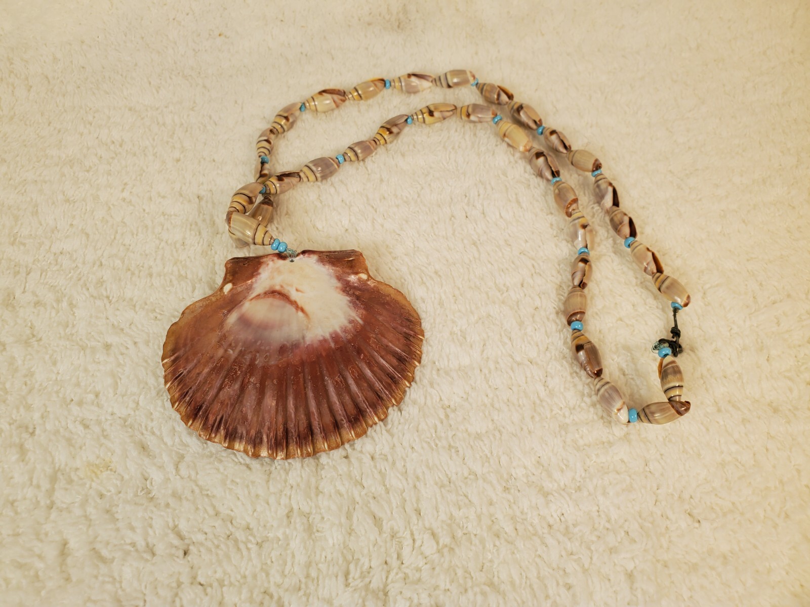 Antique Santo Domingo Spiny Oyster Shell 30 inch Neck… - Gem