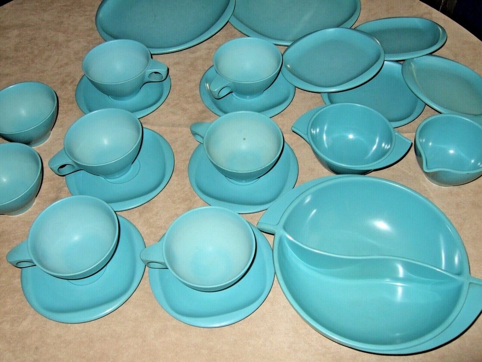 Mid Century Boonton Ware 22 pc set Mint Green. Melmac cups plates sugar ...