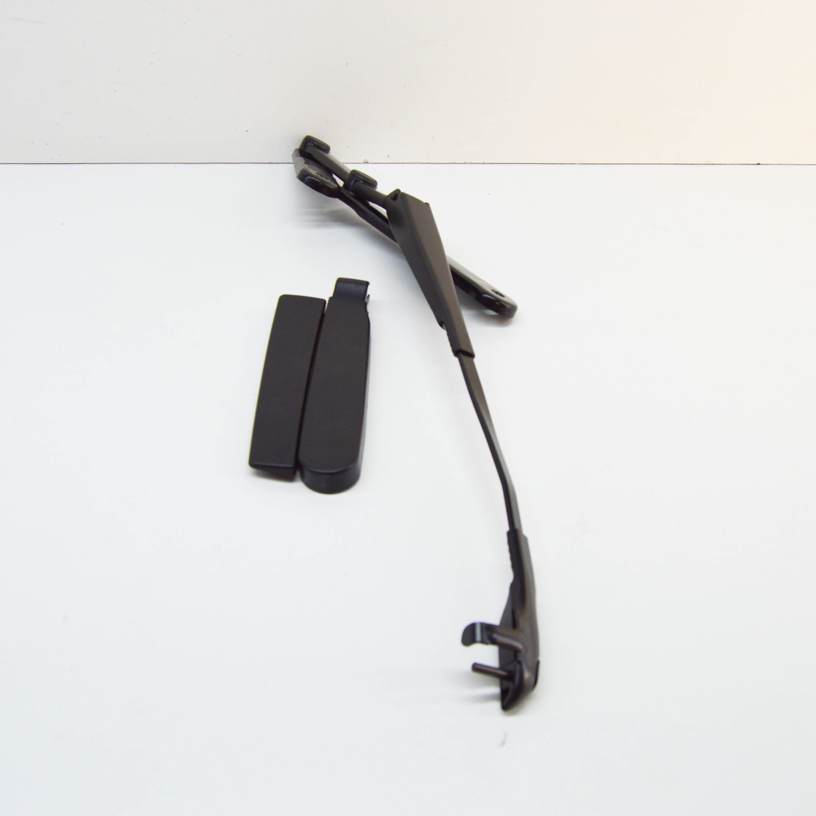 VW TOUAREG 7P Front Right Windshield Wiper Arm LHD 7P0955410B NEW ...