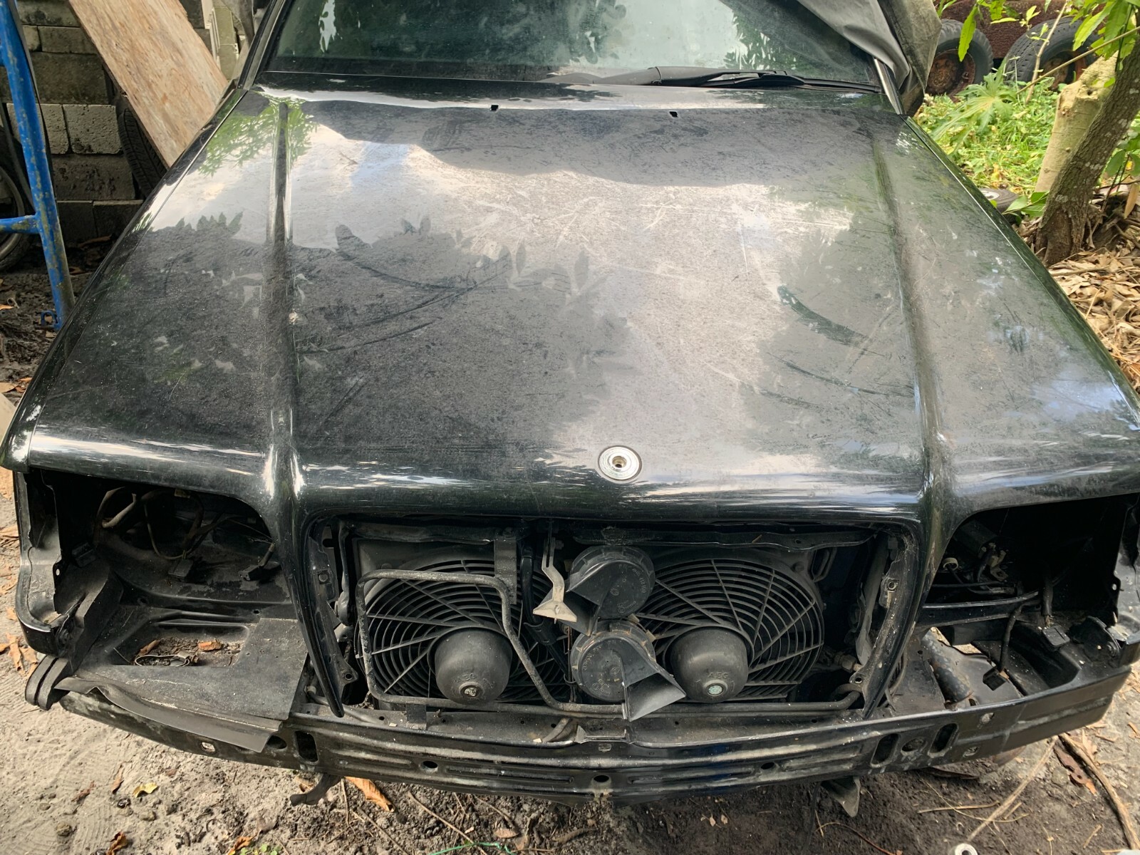 1994 - 1995 MERCEDES BENZ E320 convertable CLASS W124 FENDER FRONT LEFT ...