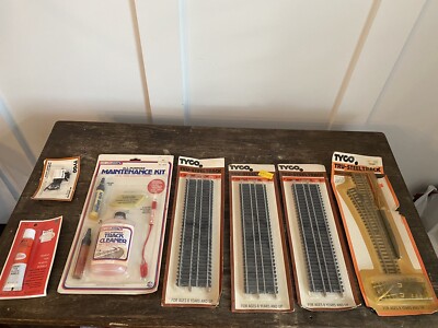 Vintage NOS Tyco Tru Steel HO Scale Train Tracks Straight 9" 417 + More ...