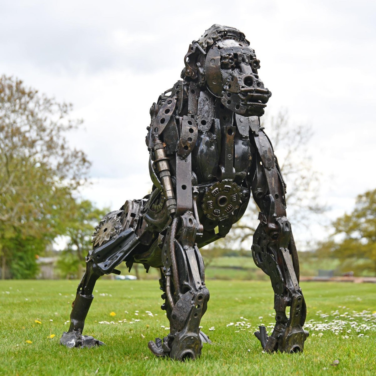 Welded Metal Garden Sculptures Stunning Metal Welding Statue For Decor