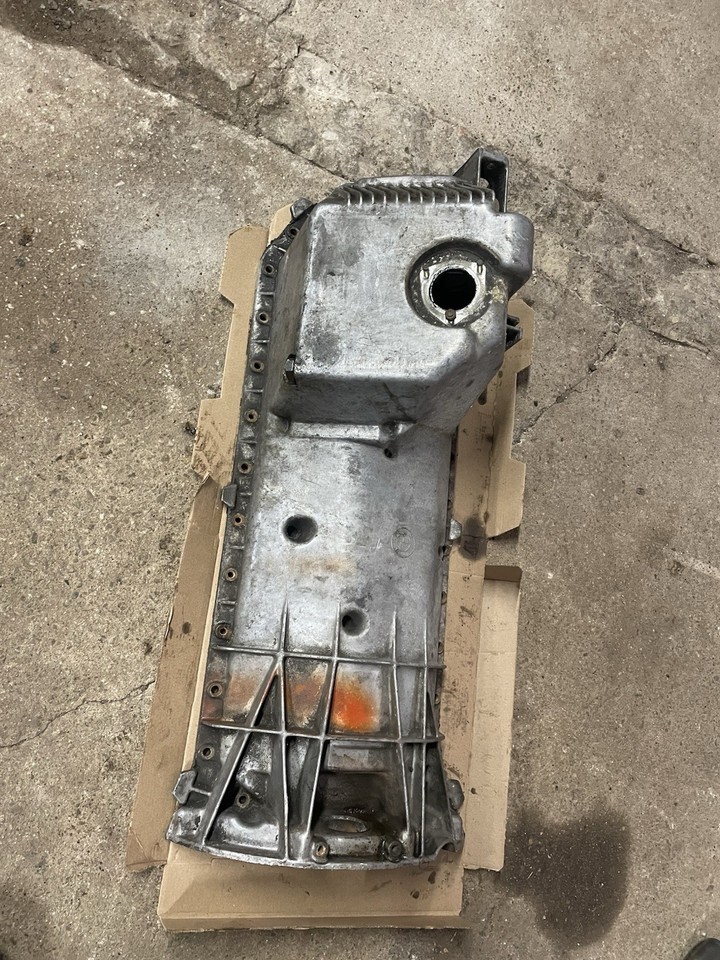 BMW E24 E34 M30 M30B35 3.5L ENGINE MOTOR OIL PAN SUMP 11131708345 | eBay