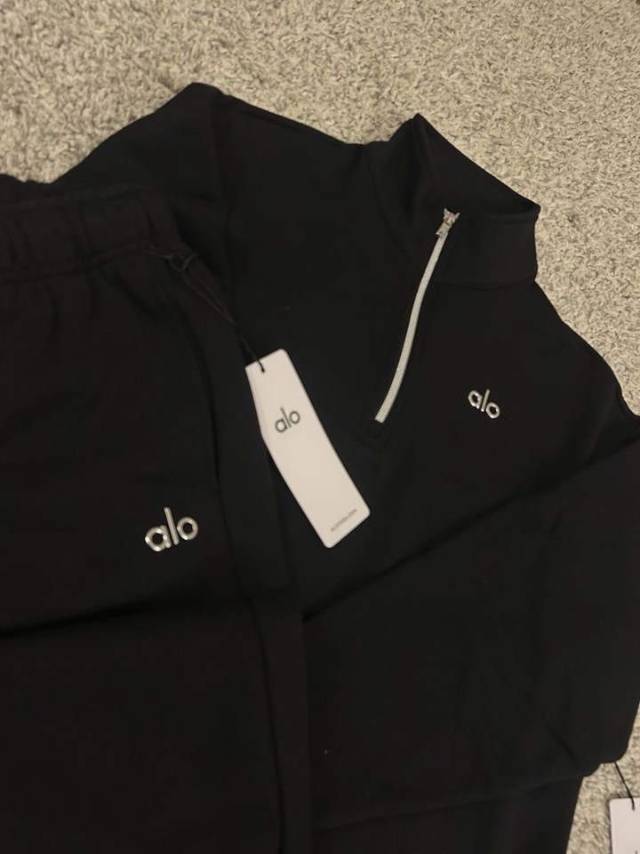 Brand new Alo Yoga Accolade 1/4 Zip Tracksuit in black, size XS RRP £ ...