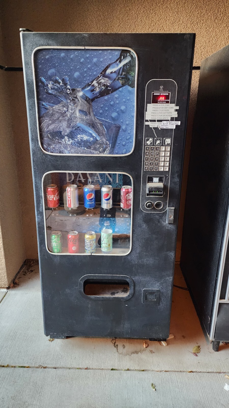 USI Wittern CB500, 3189 CB700, 3151 Soda Vending Machine Miscellaneous ...