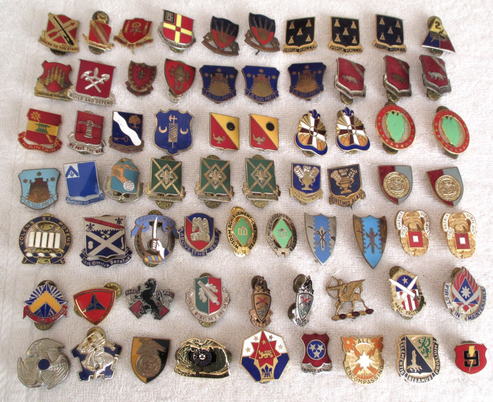 Lot 65 Vintage to Now Military & Related Distinctive Unit Insignia Pins ...