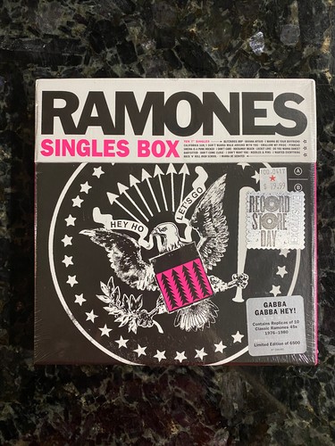 RAMONES Singles Box Ltd. #ed RSD 2017 10 x 7" VINYL SINGLES BOX SET 45 ...