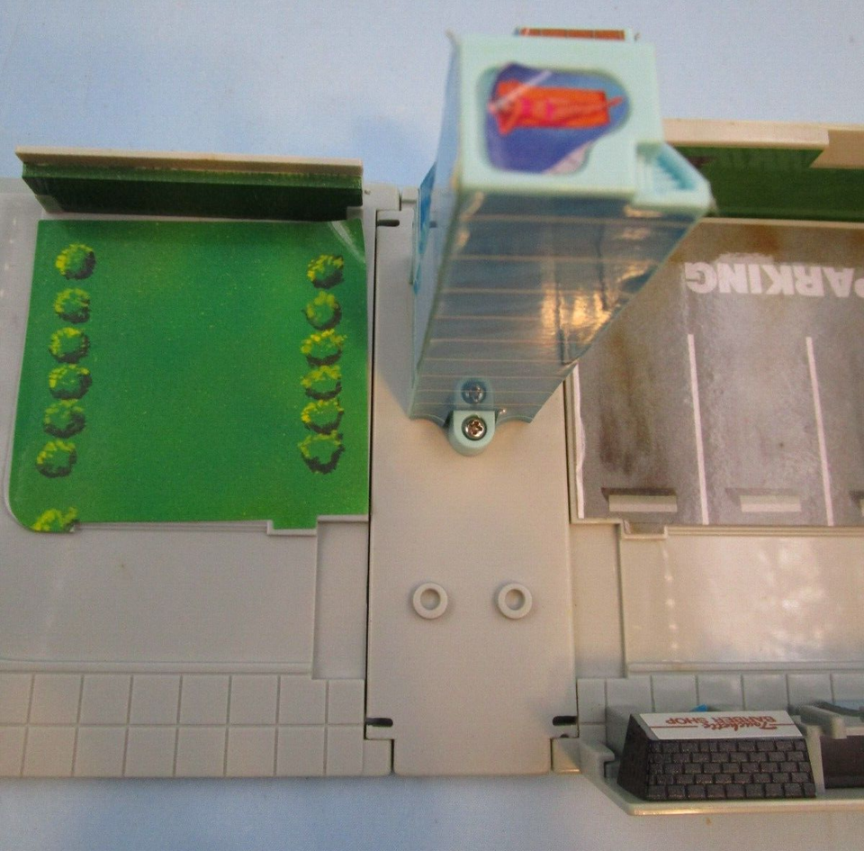 VINTAGE MICRO MACHINES HOTEL LEGRANDE & SHOPS FOLDING PLAYSET 1989 | eBay