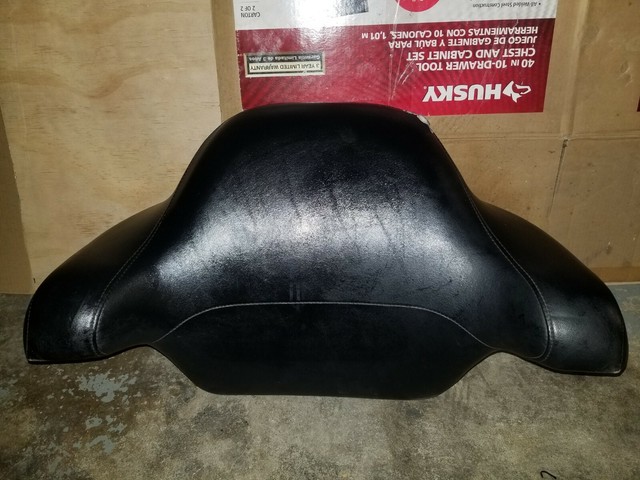 Harley Davidson 52300312 King Tour Pak Backrest Pad Smooth for sale ...