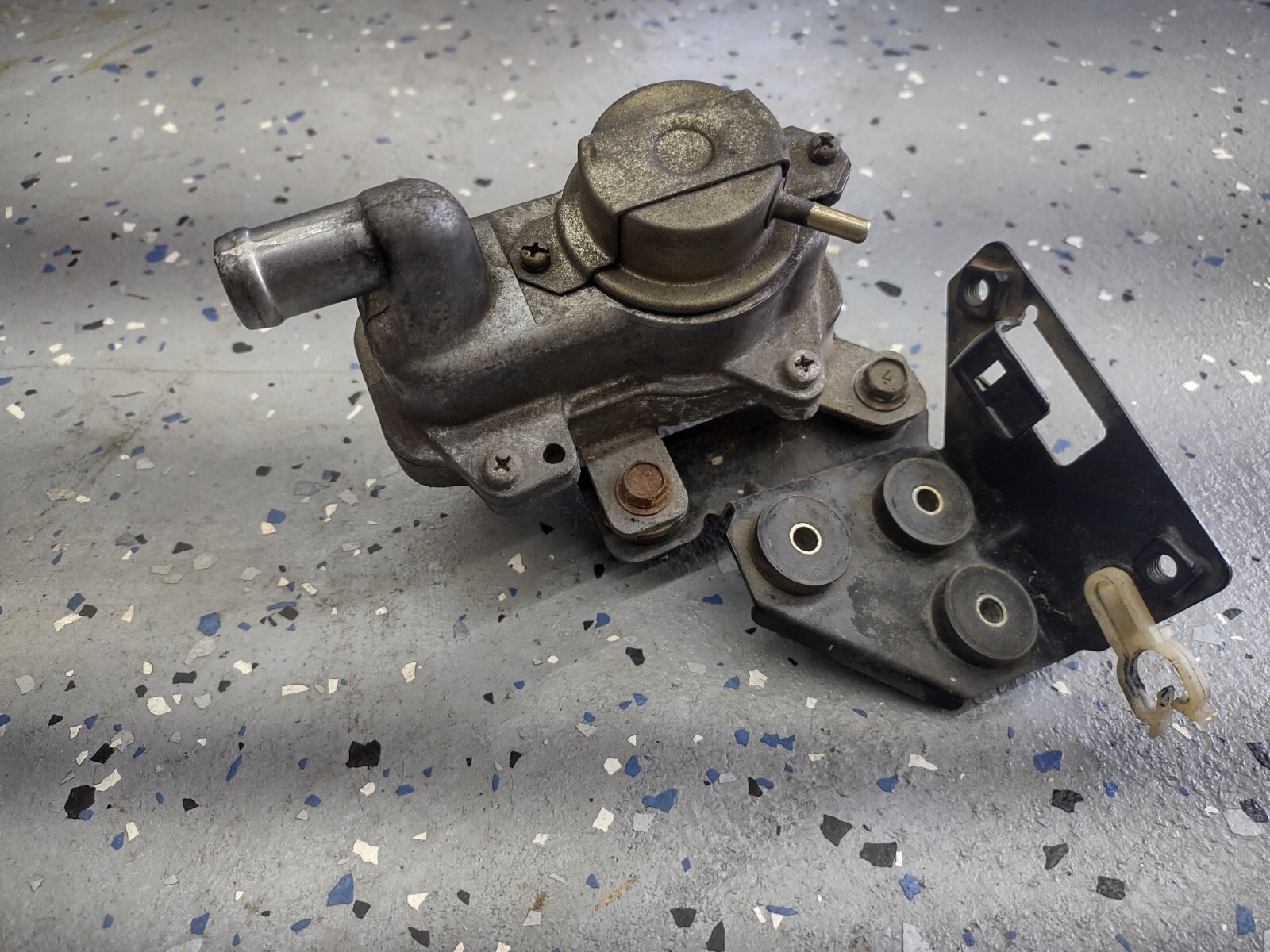 87-89 Nissan 300zx NA Z31 VG30 OEM Air Intake Control Valve & Bracket ...