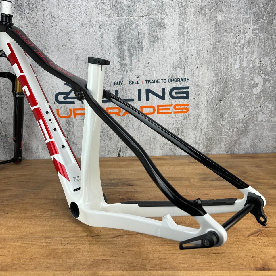 Low Mile! 2024 Trek Procaliber Gen 2 Small Carbon MTB Frameset 29" Fox ...