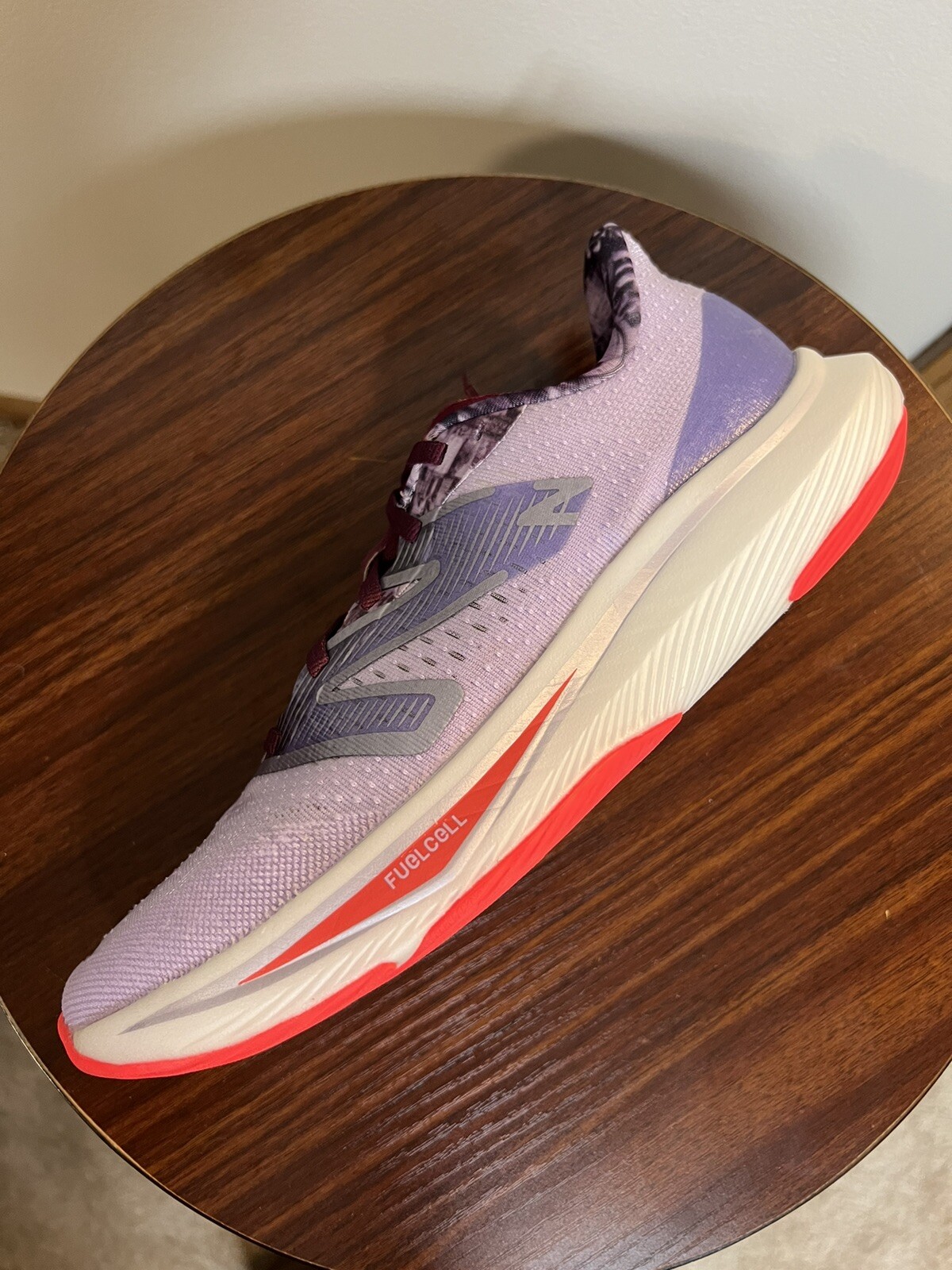 Women's New Balance Fuel Cell Rebel V3 - NYC Edition … - Gem