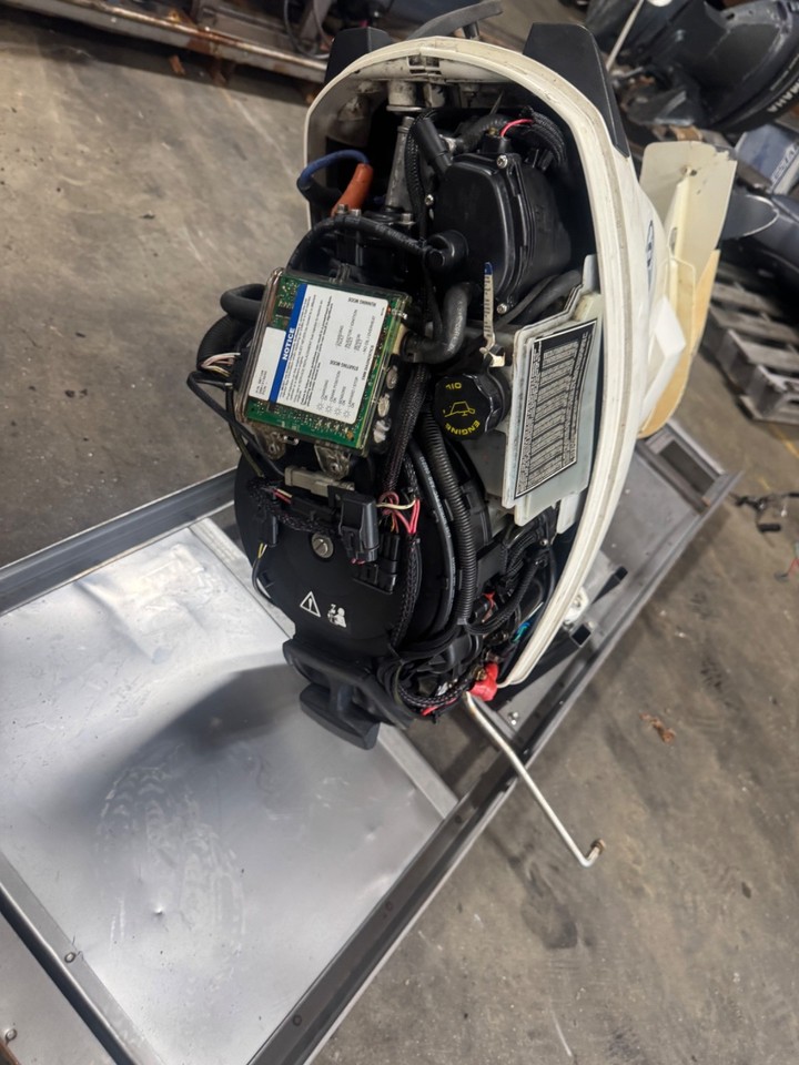 2013 Evinrude Etec 25 hp DFI Outboard Boat Motor Engine 20" E-Tec BRP ...