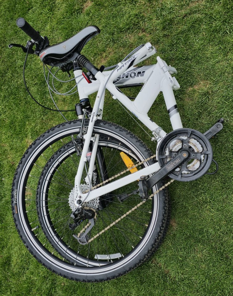 Dahon Matrix full size, unisex folding street bike Size Large (19") 26 ...