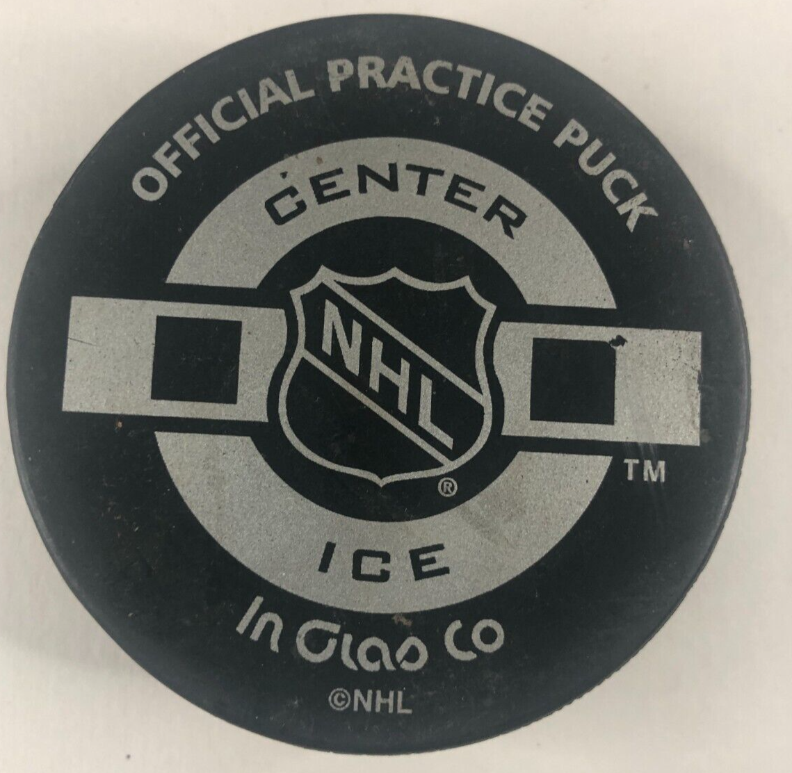 NHL Official Practice Puck In Glas Co Hockey Puck Red Baron Pizza | eBay.de