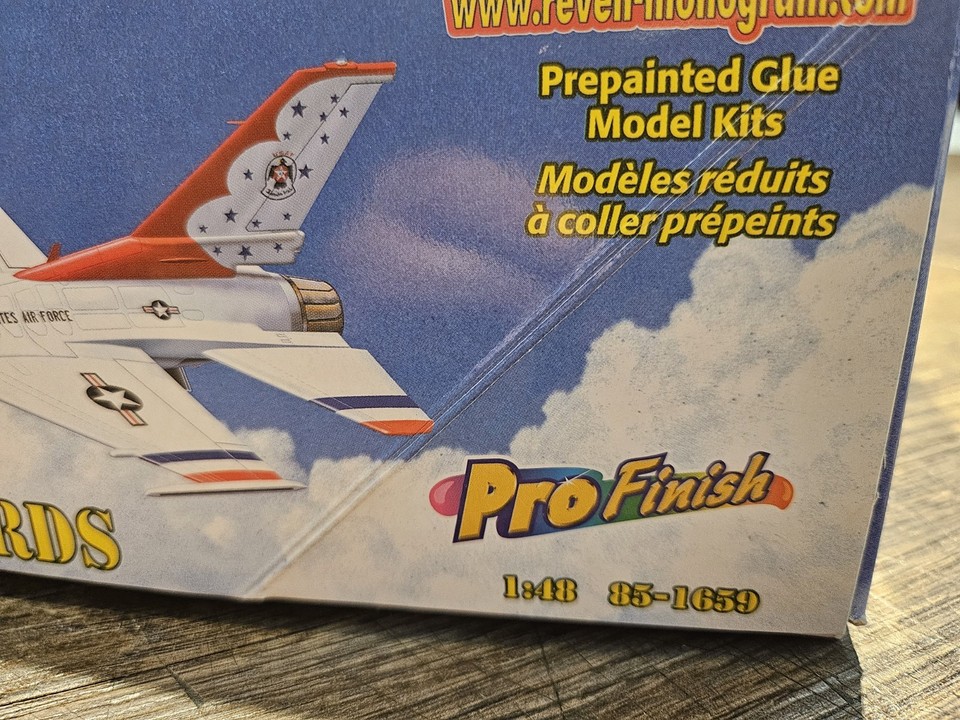 Revell Pro Finish F-16 Thunderbirds Prepainted 1:48 Scale Model Kit 85 ...