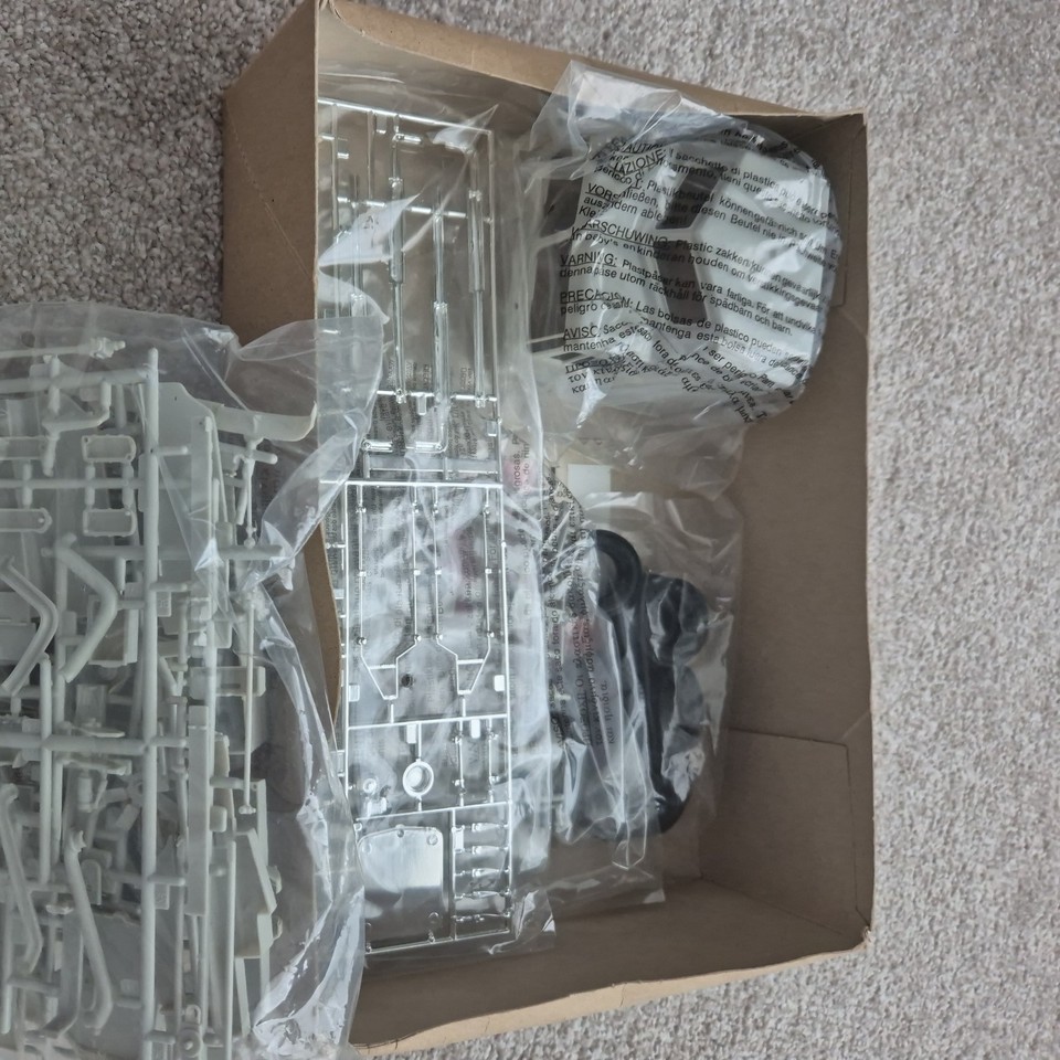 BJ McKay Kenworth K100 AMT Model 1:25 Scale | eBay UK