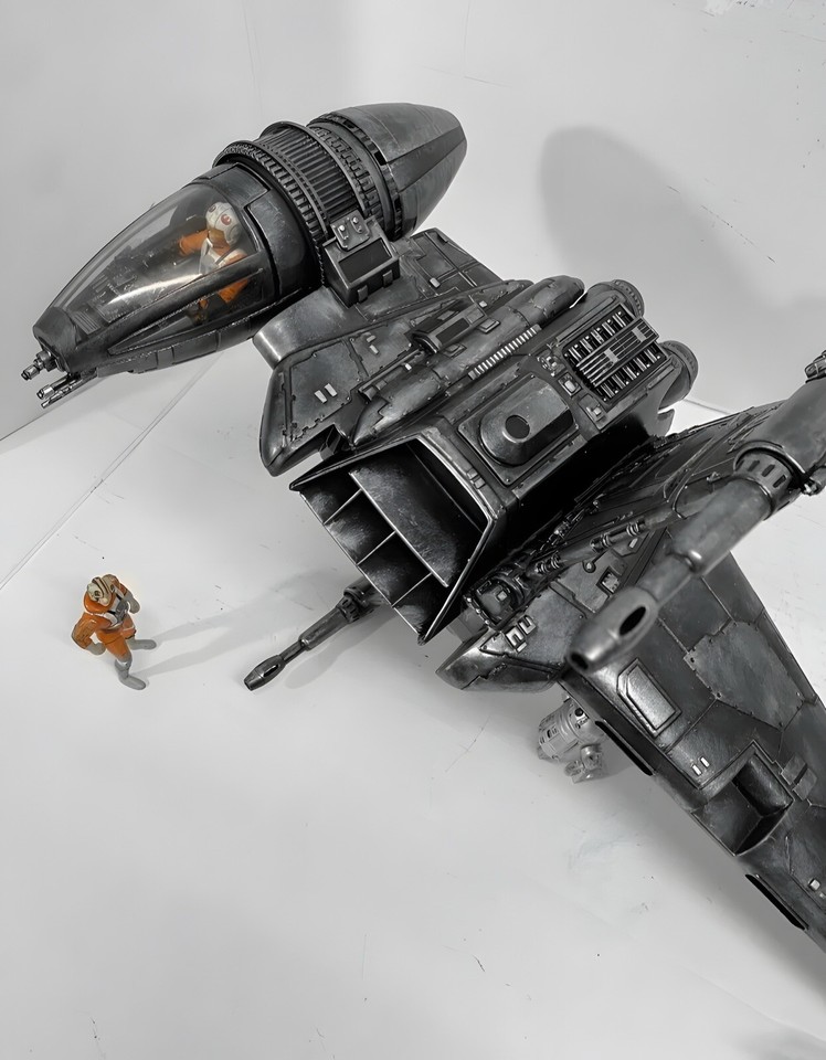 Skeleton Crew B Wing Collectible Star Wars Andor Hoth Endor Vintage ...
