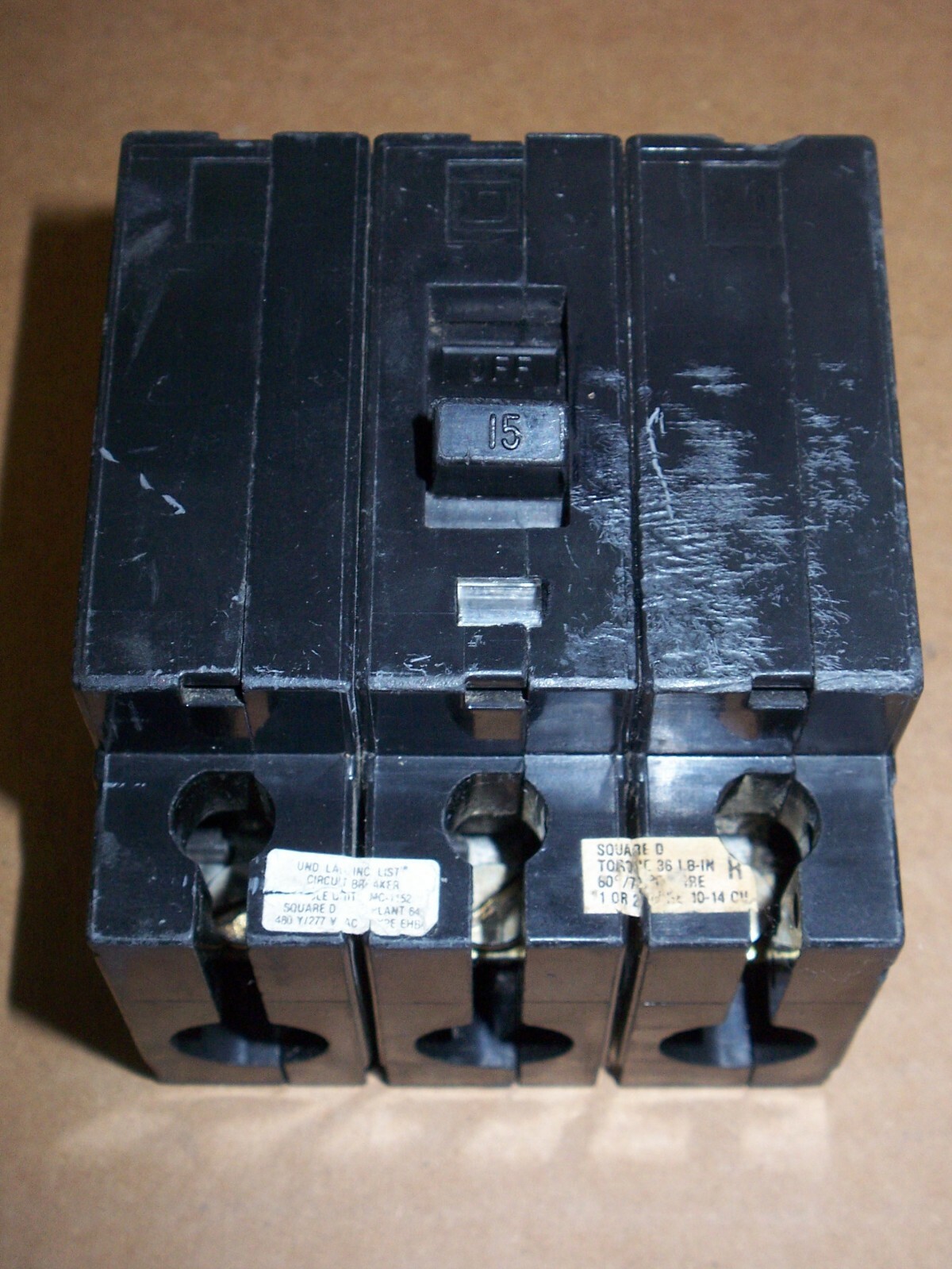 Square D EHB4 3 pole 15 amp 480y/277v 240v EHB34015 Circuit Breaker ...