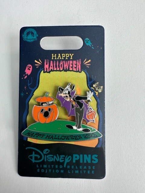 Goofy & Max Goof Goofy Movie Vampire Jack O Lantern Halloween Disney ...