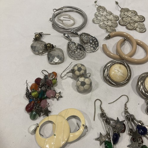 25 Pair Earrings Pierced Lot New, Vintage, Many Styles Some May Be ...