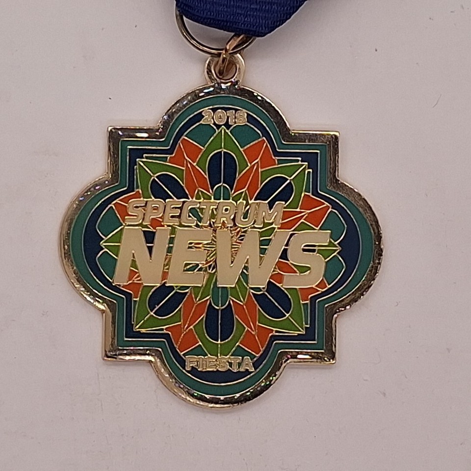 San Antonio Viva Fiesta Medal Pin 2018 Spectrum 1 News Texas | eBay