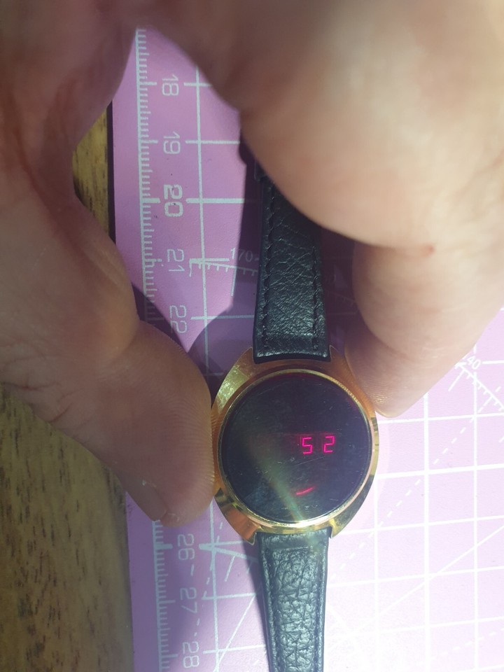 vintage timex digital red led watch SSQ Style - Extremely rare! Gold ...